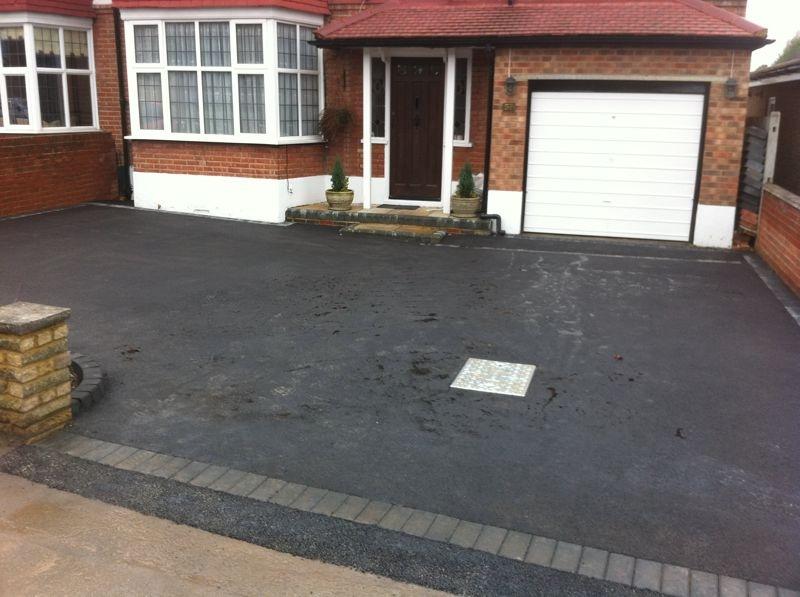 Tarmac Driveways London & Reigate | UK Surfacings Ltd